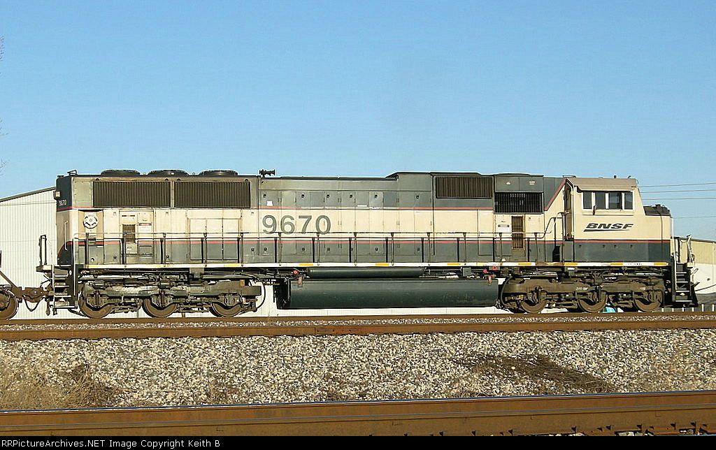 BNSF 9670